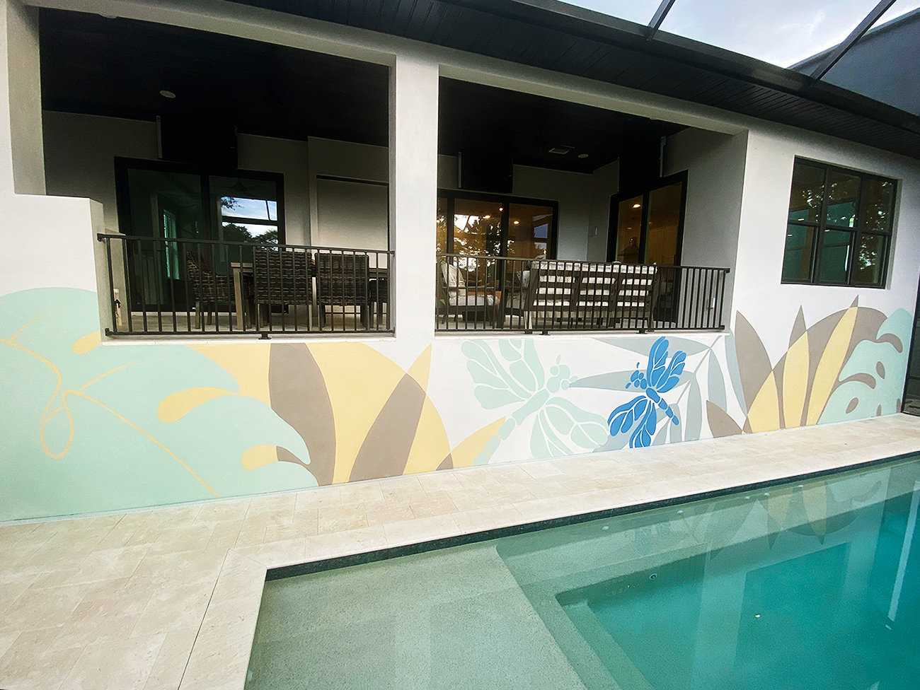 Luxury Travel Airbnb Short Term Rental Mural Artist - Hannah Lorra